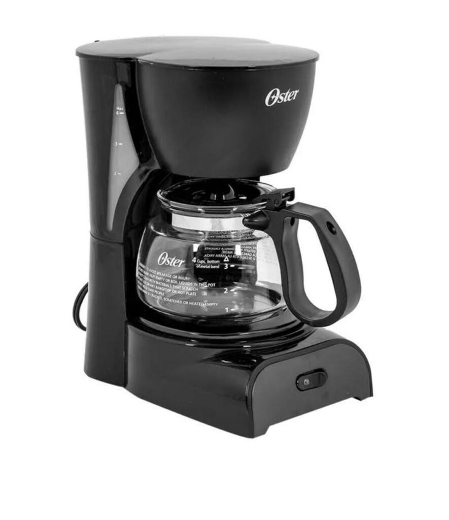 Cafetera 4 Tazas Negra OSTER - Mundo Tecnológico Express